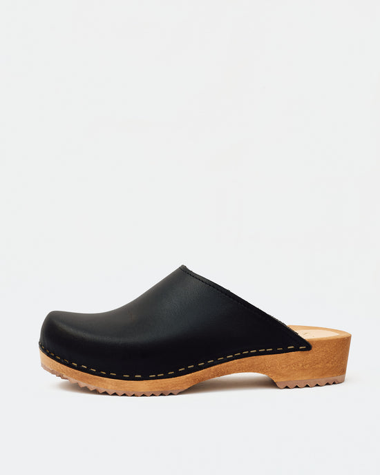 Black Classic Wooden Clog – KIT + CLOGS STUDIO
