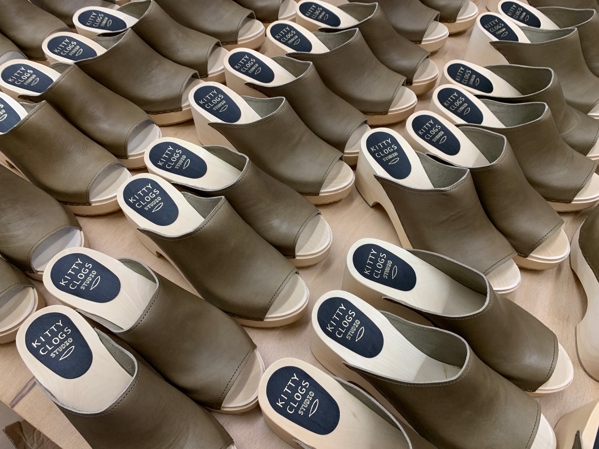 Moss Platform Sol Clog – KIT + CLOGS STUDIO